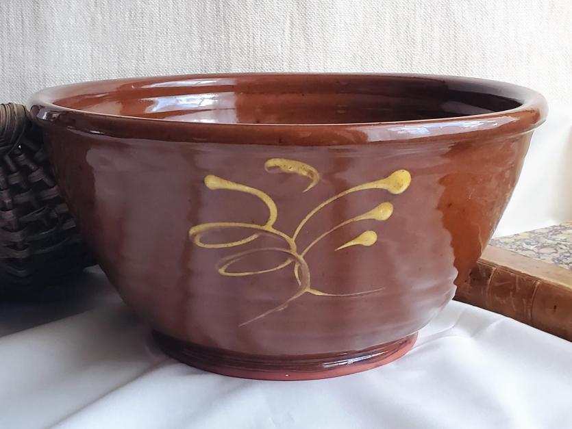 Redware Bowl with Spangles and Daubs Decoration | Pied Potter Hamelin ...